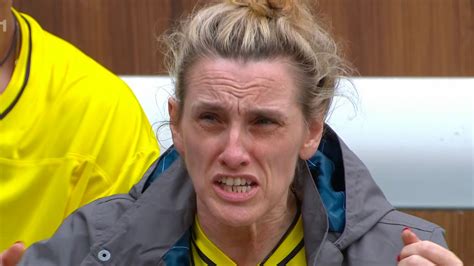 Im A Celeb Fans Spot The Exact Moment Grace Dent Decided To Quit Show In Shock Move The