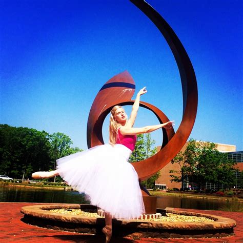 Hire Classically Trained Ballet Dancer Ballet Dancer In Wilmington