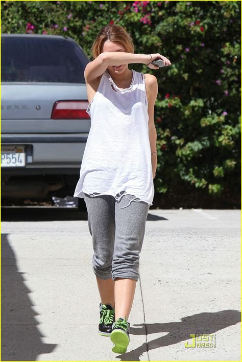 Miley Cyrus Massage Parlor Stop Off Photo 385561 Photo Gallery