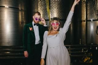 25 Best Taylor Swift Wedding Songs Uk