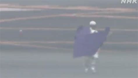 突发！日本机场两机碰撞手机新浪网