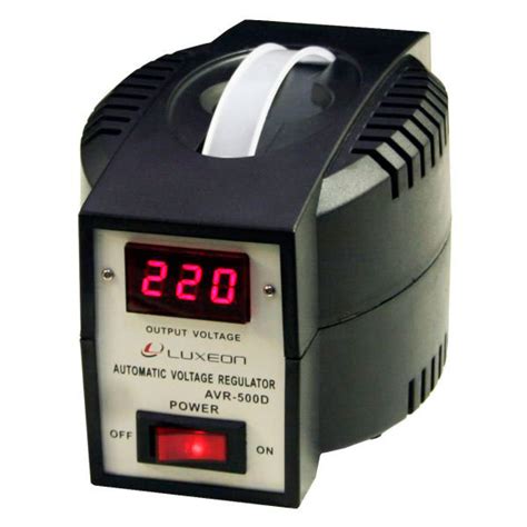 Jaký je rozdíl mezi napěťovým relé a stabilizátorem?