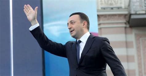 უნდა იყოს ქვეყანაში ღარიბაშვილმა ახსნა რატომ არ გაუშვეს ზურაბიშვილი ევროპაში