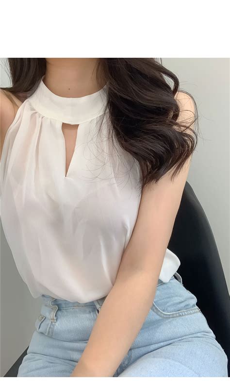 오브비 고급 여리여리핏시스루 홀터넥 쉬폰 시스루 여름 나시 민소매 a라인 블라우스