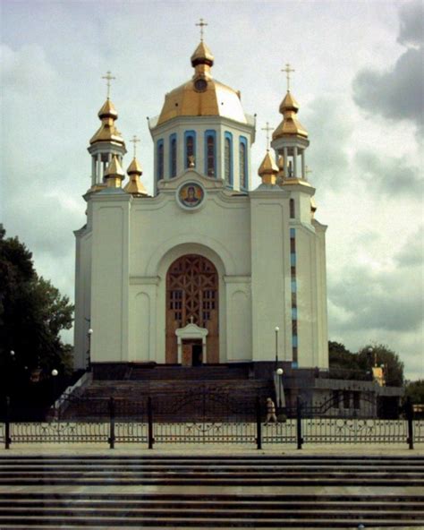 Фото город вулиці міста визначні місця собори фонтани