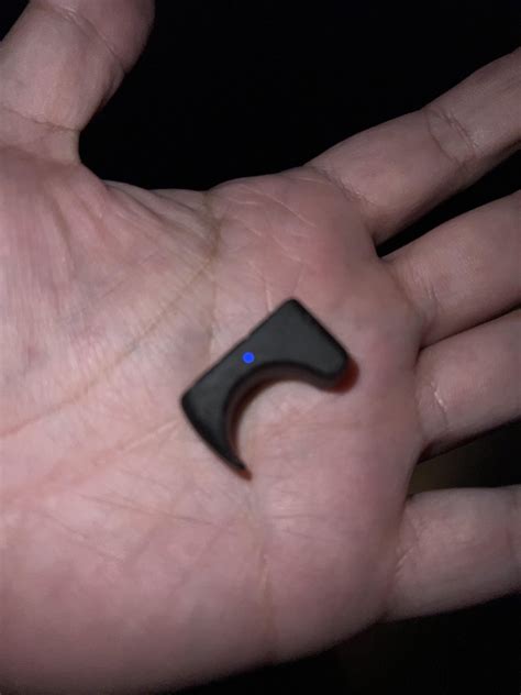 Small Blinking Object Blue And Red About Ring Size In Length R Whatisthisthing