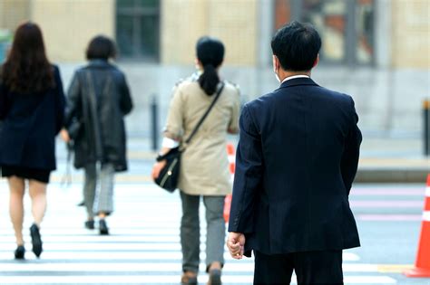 버티기 힘들어요 갈 곳 없는 40대 이렇게 많다니