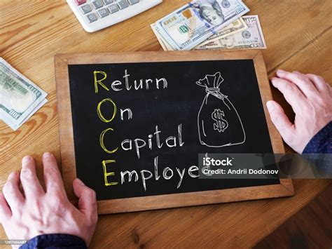 자본 사용 Roce에 반환텍스트를 사용하여 사진에 표시됩니다 개념에 대한 스톡 사진 및 기타 이미지 개념 계약서 계획 Istock