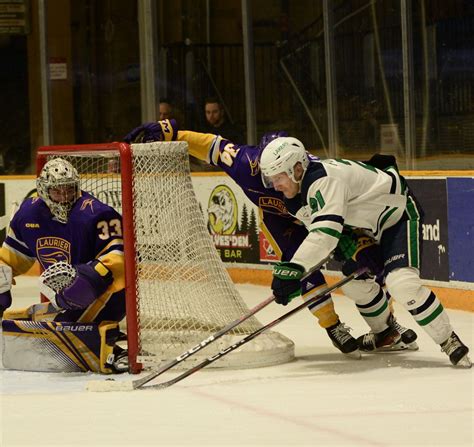 Nipissing Lakers Men S Hockey Team Secures Win North Bay Nugget