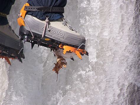 Crampons - Wikipedia