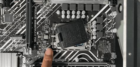 How To Install An Intel CPU On Your Motherboard Tech To Geek