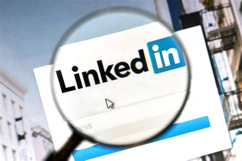 How To Build Your LinkedIn Visibility For Career Growth