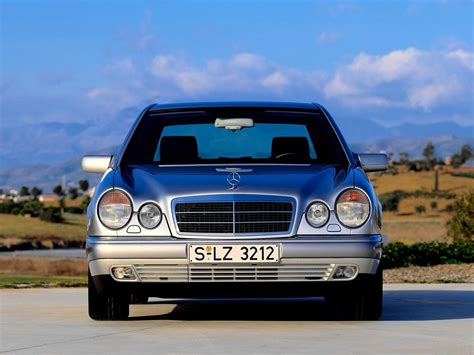 Mercedes Benz E Class W210 E 220 Cdi 143 Hp