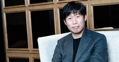 [인터뷰①] ‘올빼미 유해진 “생애 첫 왕 역할 친숙함 부작용 걱정”