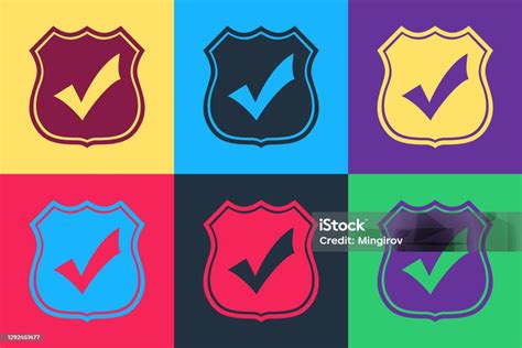 색상 배경에 격리 된 체크 마크 아이콘팝 아트 쉴드 보호 안전 보안 보호 방어 개념 눈금 표시 승인 아이콘입니다 벡터 고풍스런에 대한 스톡 벡터 아트 및 기타 이미지