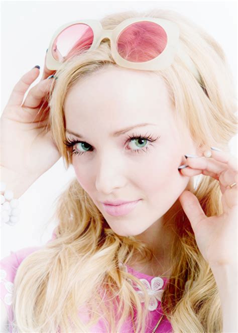 Poze Dove Cameron Actor Poza 11 Din 81 Cinemagiaro