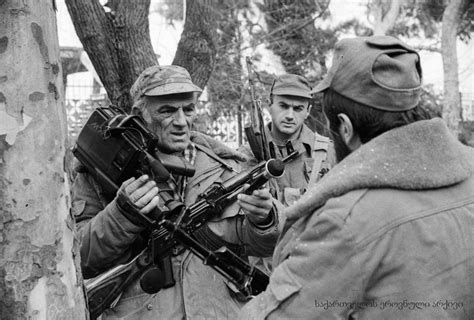 90 იანი წლების ომების ფოტოდოკუმენტაცია საქართველოში Netgazeti