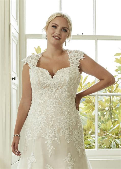 Ruby Grace Romantica