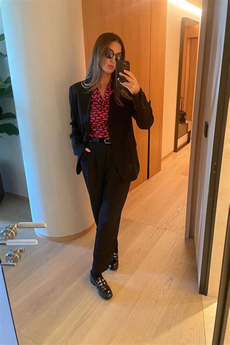 Lily Aldridge Milano September 23 2022 Star Style