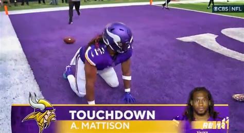 Alexander Mattison Fakes Injury And Humps Air After Touchdown