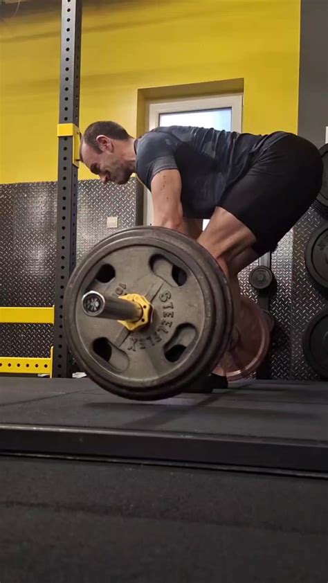 Любомир Иванов фитнес треньор и кинезитерапевт On Reels