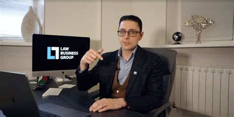 Создать мем человек богданов юрий юрьевич центр инвест бизнес Картинки Meme