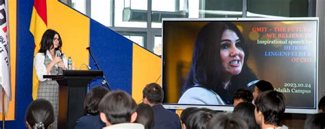 “Оюу толгой” ХХК ийн Гүйцэтгэх захирал Дэйрдрэ Лингенфэлдер оюутнуудад лекц уншлаа