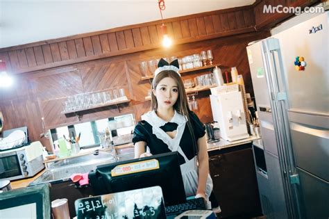 Loozy Bomi Maid Cafe S Ver Photos