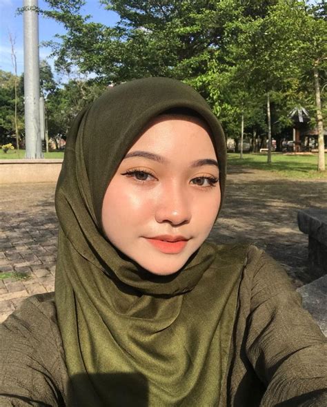 Pin By Toothless On Ain Prety Girl Beautiful Hijab Hijabi Girl