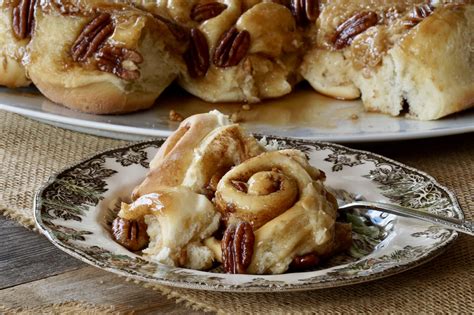 Ultimate Gooey Cinnamon Buns Weekend At The Cottage