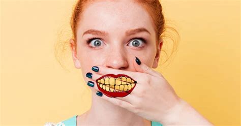 علت زرد شدن کامپوزیت دندان راهکارهای رفع زردی مجله اسنپ مارکت