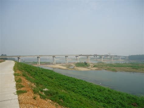 澧县澧水艳洲大桥主跨顺利合龙岳阳市公路桥梁基建总公司