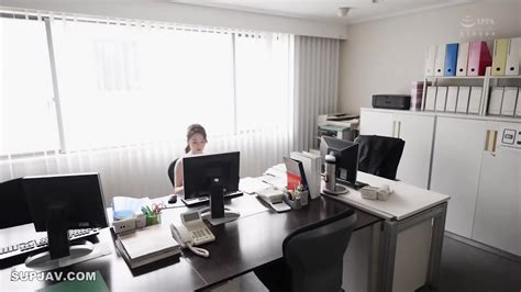 Close Contact Sex Love With My Boss Deepens On A Business Trip Kanna Fuji WER