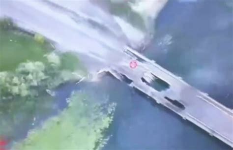 Усе затонуло ЗСУ знищили понтонні переправи на Курщині відео Читайте на Ukr Net