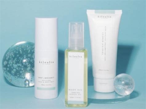 Rekomendasi Brand Skincare Lokal Yang Produknya Harus Kamu Coba Kumparan Com