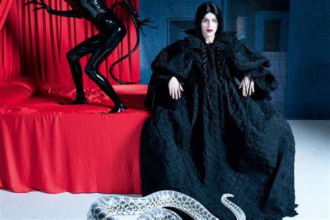 Arca Quién Es La Cantante Venezolana Su Carrera Y Su Música Vogue