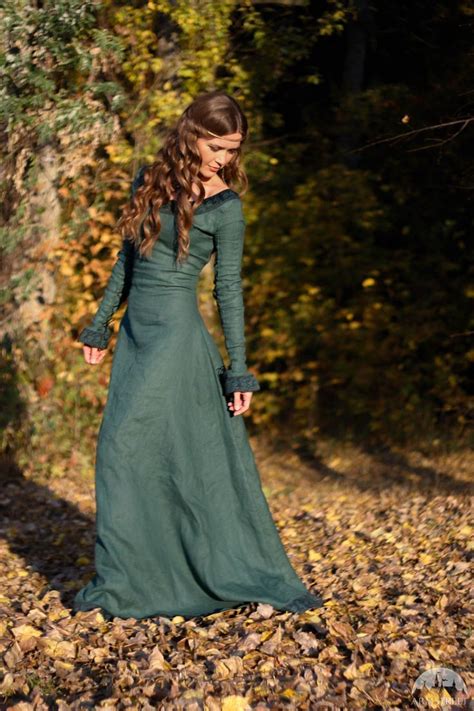 Linen Dress “Autumn Princess” | Кельтское платье, Платья, Средневековая ...