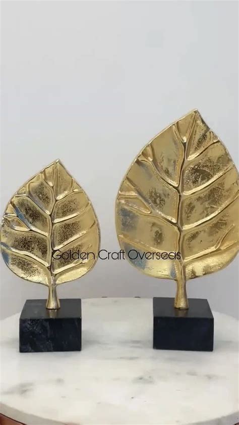 Top Notch Quality Leaf Gold Plated Aluminum Showpiece With Marble Base