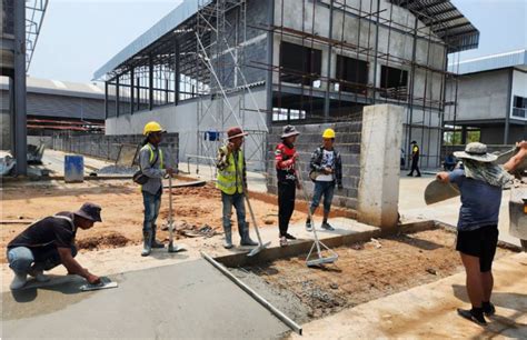 ဆောက်လုပ်ရေးလုပ်ငန်းခွင်တစ်ခုမှာ တရားမဝင် ဝင်ရောက်လုပ်ကိုင်နေသည့် မြန်မာနိုင်ငံသား ၂၃ ဦးကိုဖမ