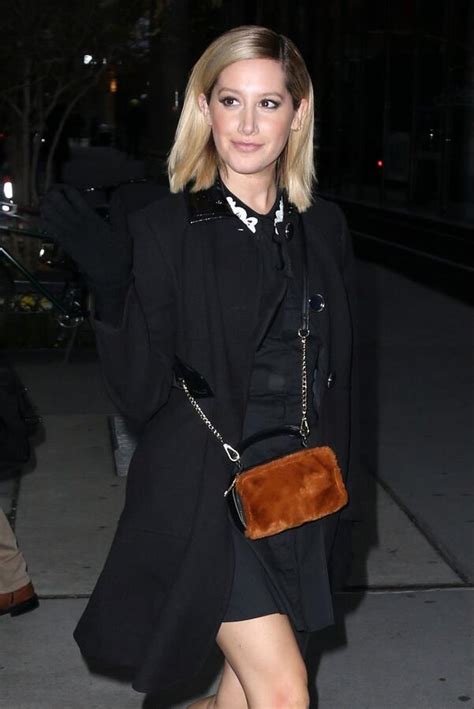 女星阿什丽·提斯代尔现身纽约，她给人端庄的感觉 搜狐大视野 搜狐新闻