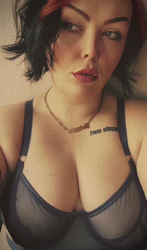 I Bet Youre Wondering What Caught My Eye [33f] R Gonewild30plus