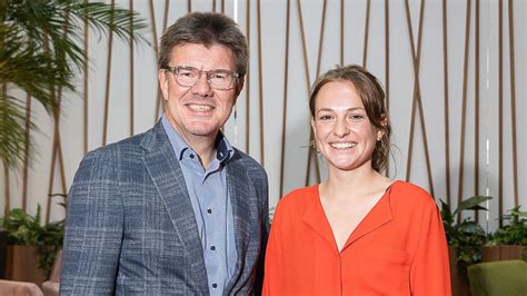 Open Vld Chloë Van Hoegaarden Et Sven Gatz Têtes De Liste à Bruxelles