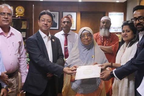 শ্রমিক কল্যাণ তহবিলে ২৬ কোটি টাকা দিলো গ্রামীণফোন