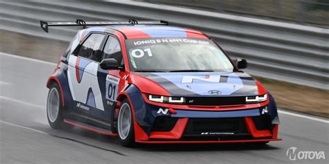 현대자동차 고성능 차량 기반의 아이오닉 5 N En1 컵 카 공개 모토야