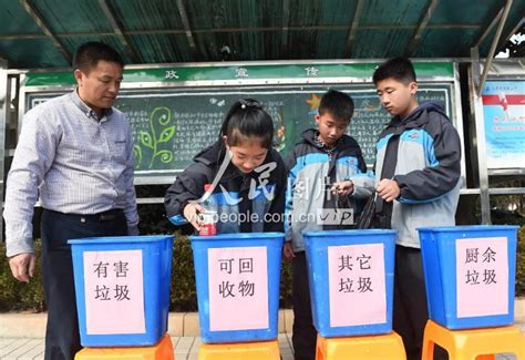 浙江临安：“垃圾分类”进课堂 人民图片网