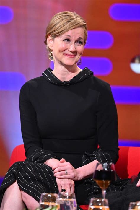 Ozark Star Laura Linney On Working With ‘titan Dame Maggie Smith The
