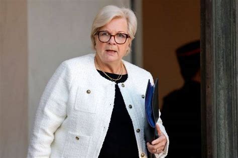 어린이는 지켜주자프랑스 학교·공원·경기장 등 야외 흡연 금지