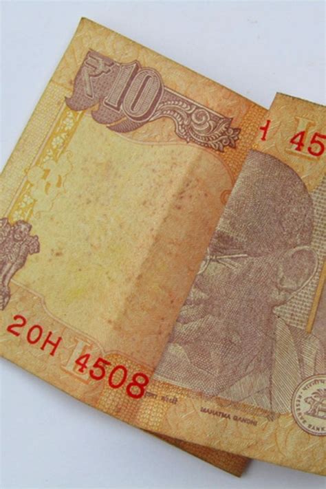 Sonam Gupta Bewafa Hai Get Latest Buzz Updates Gossip Photos And Videos