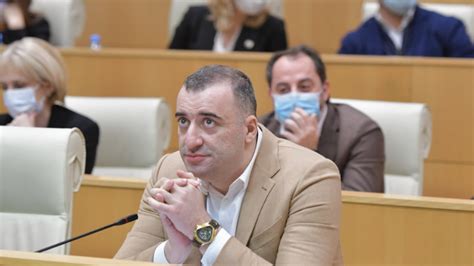 ადამიანის უფლებათა დაცვის კომიტეტის თავმჯდომარედ რატი იონათამიშვილი აირჩიეს Netgazeti