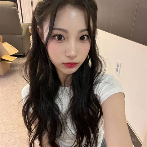 포브스 선정 요즘 제일 많이 언급 되고 있는 여우상 여자 아이돌 인스티즈 Instiz 이슈 카테고리